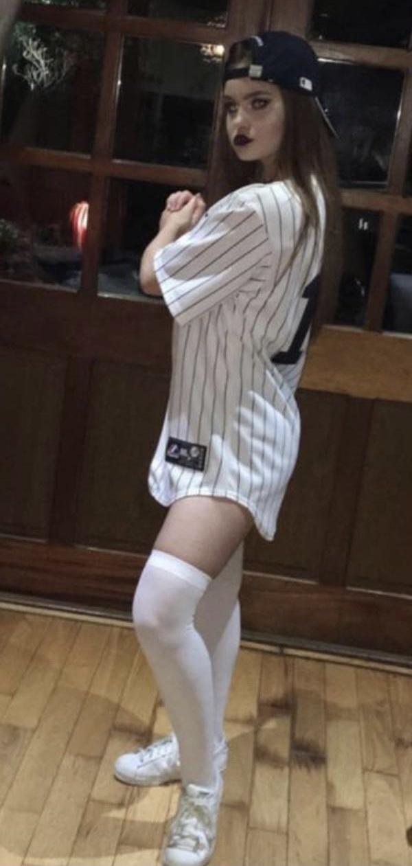 What do you think about me? Feeling naughty | Scrolller