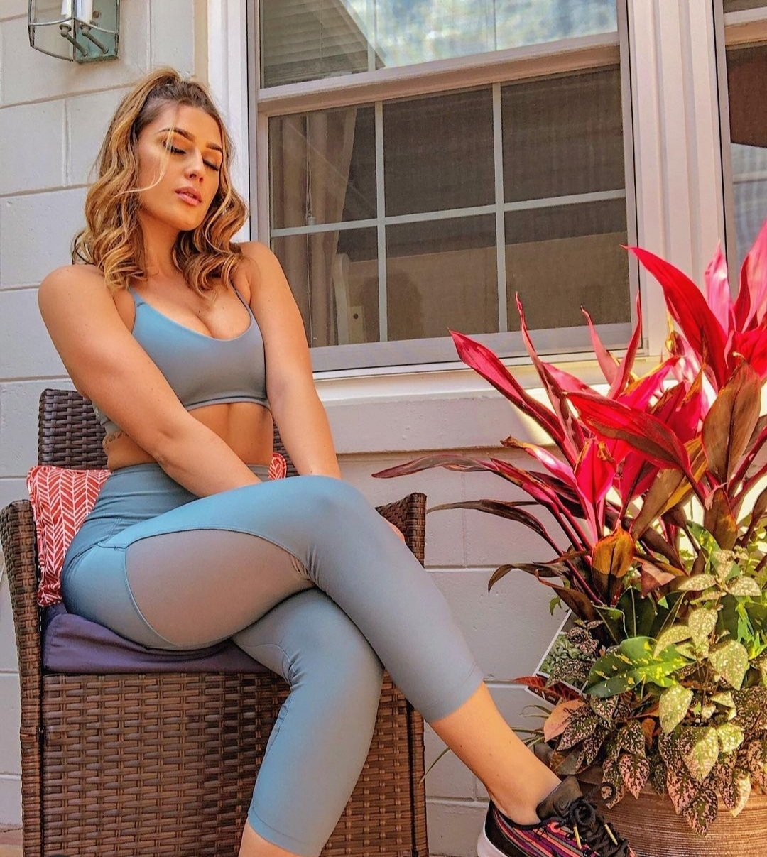 What do you want to achieve? | Scrolller