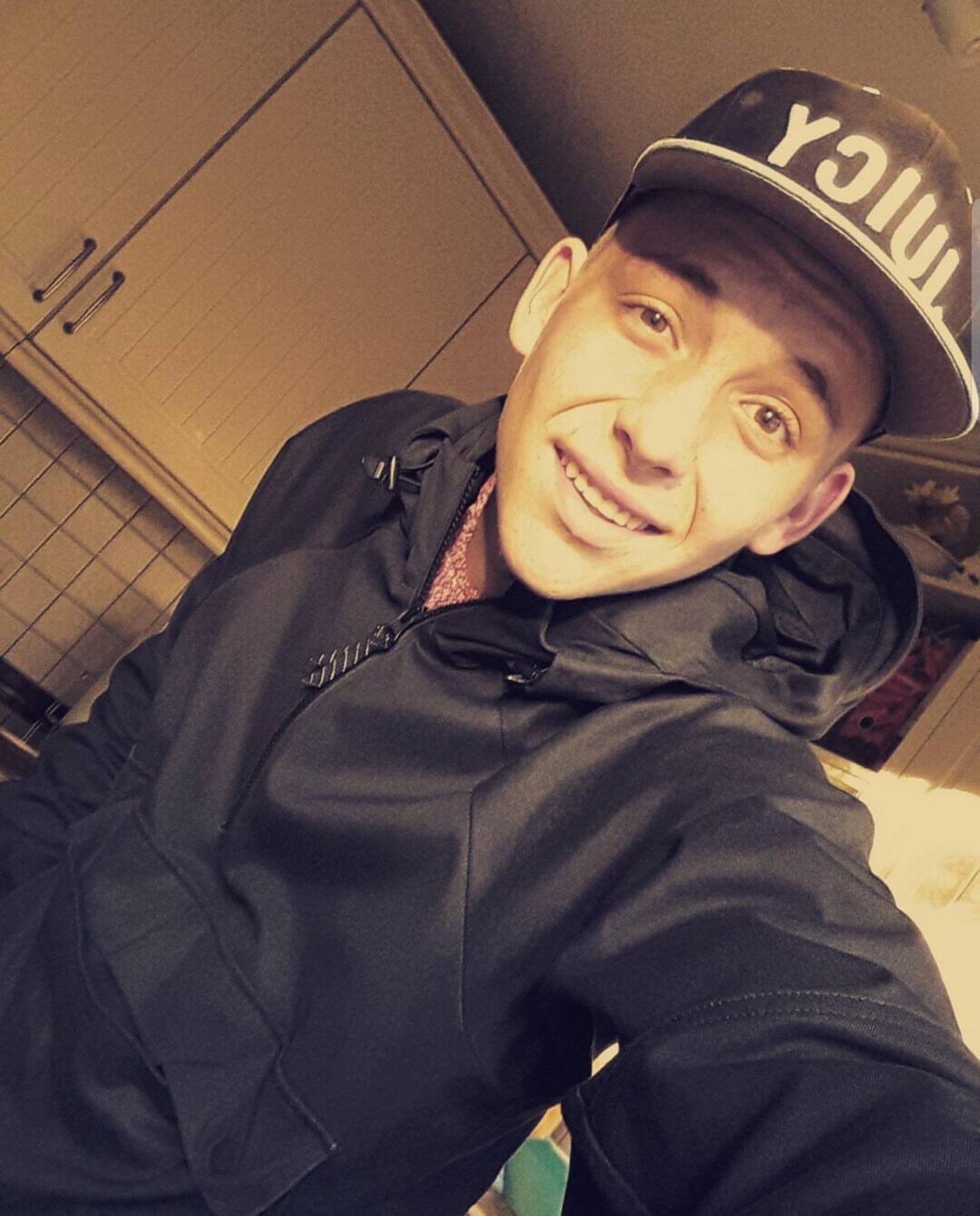 What is that expression?! | Scrolller