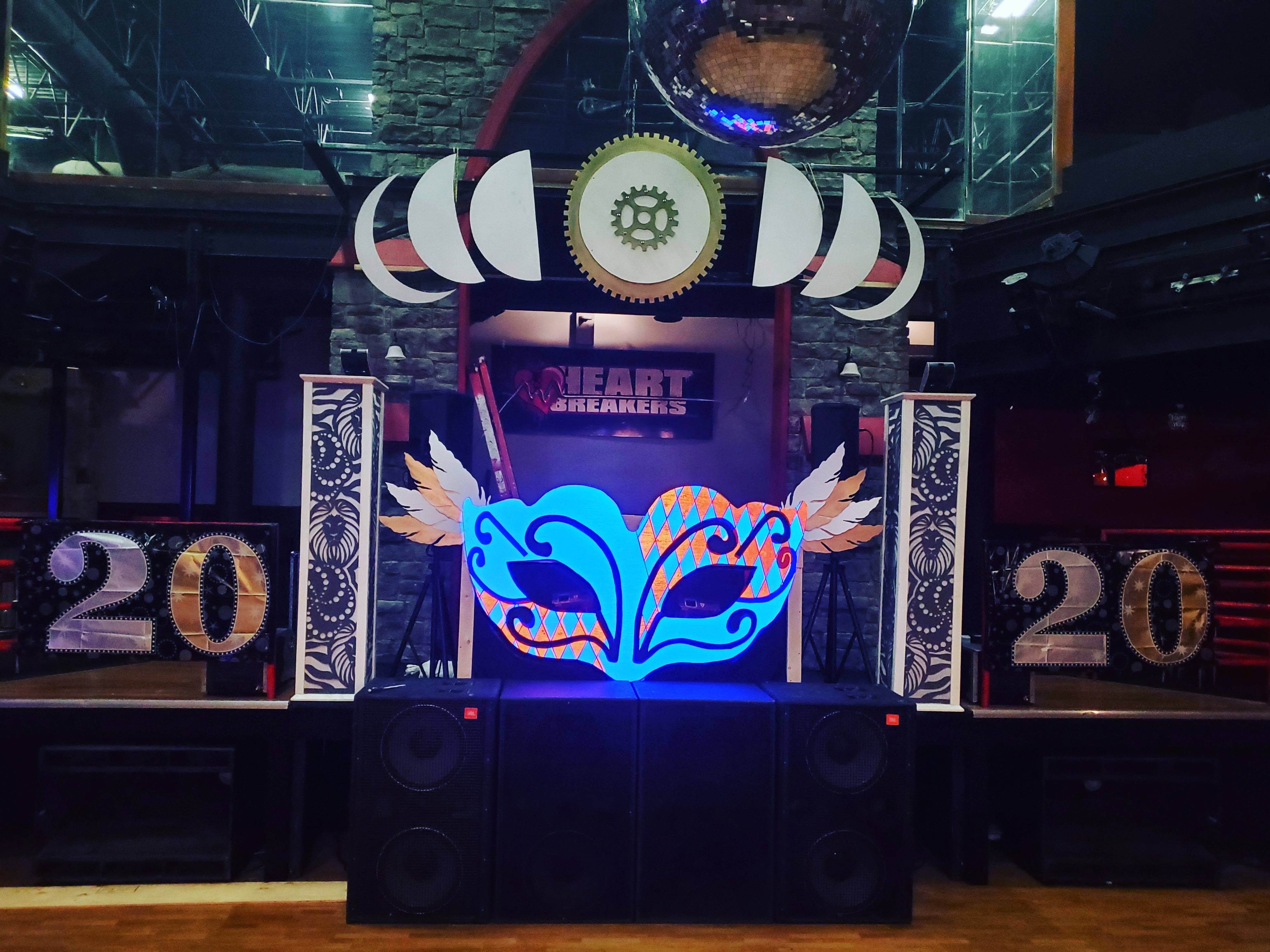 What's everyones New Years plans? Here's the set we built for tomorrow night. | Scrolller