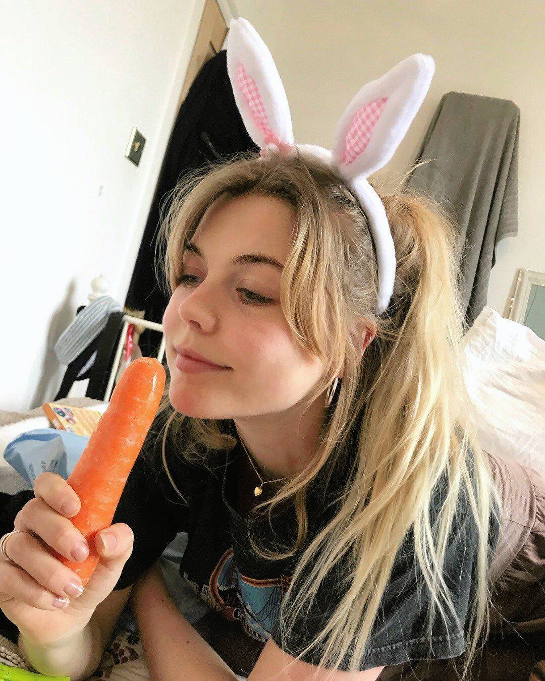 What's up, Doc? | Scrolller