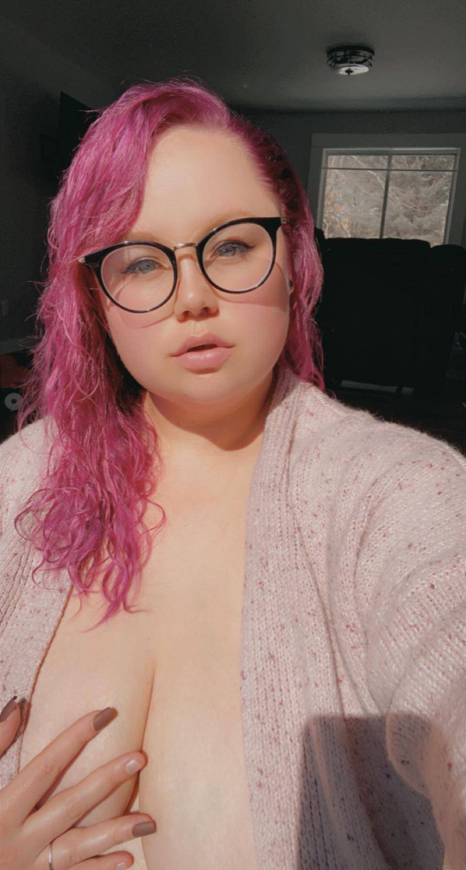 When the lighting makes your tits look even better | Scrolller