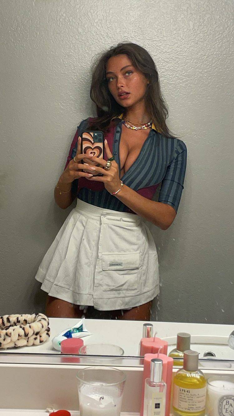 When you can't decide | Scrolller