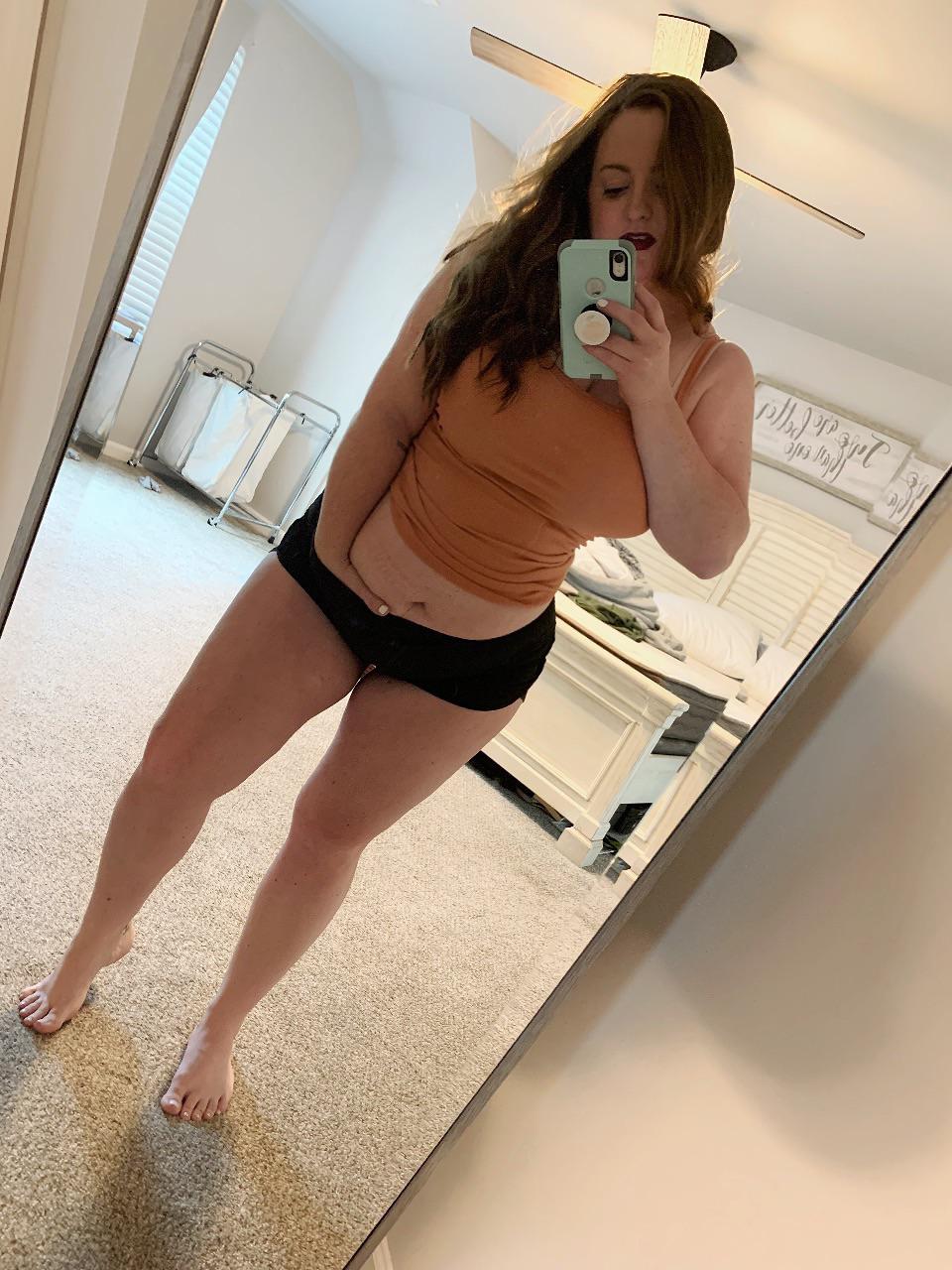 Hi 😏 (25f) | Scrolller