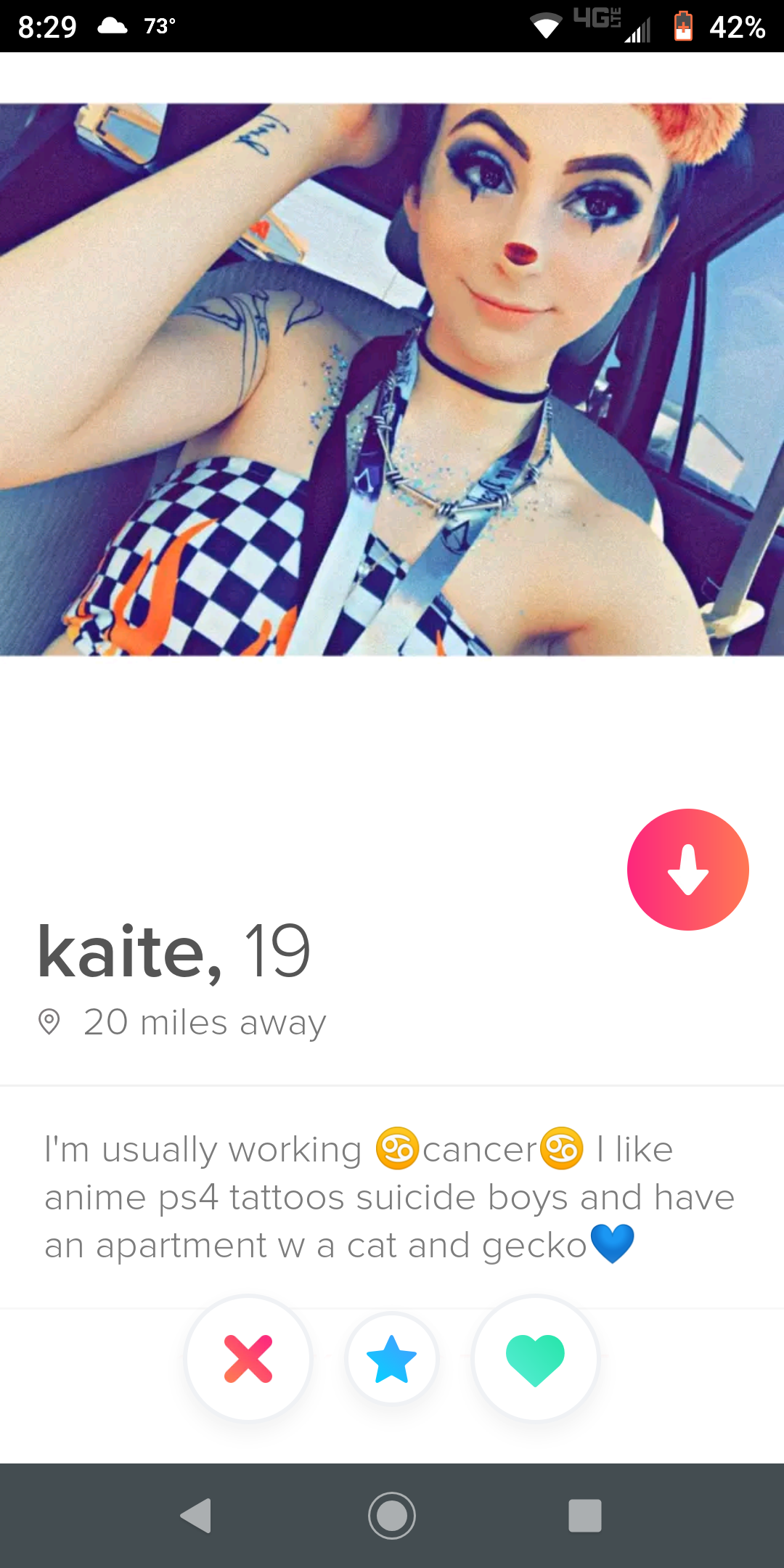 Where is a comma when you need one... | Scrolller