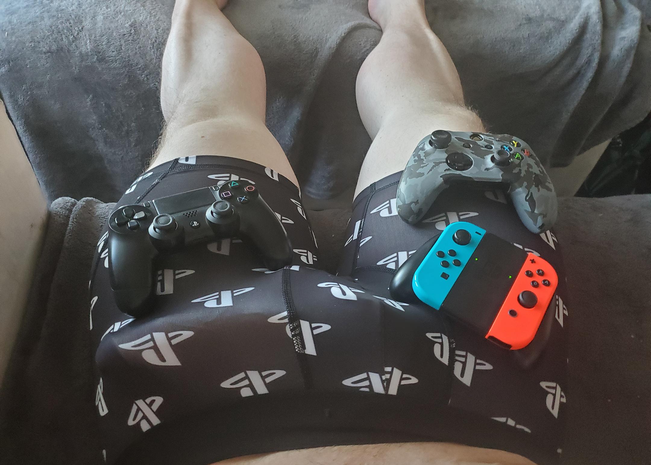 Which one do you wanna play with first? | Scrolller