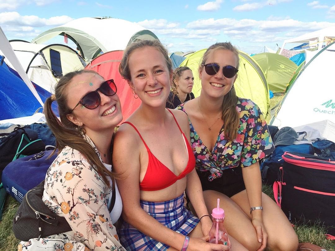 Which one of these festival babes? | Scrolller