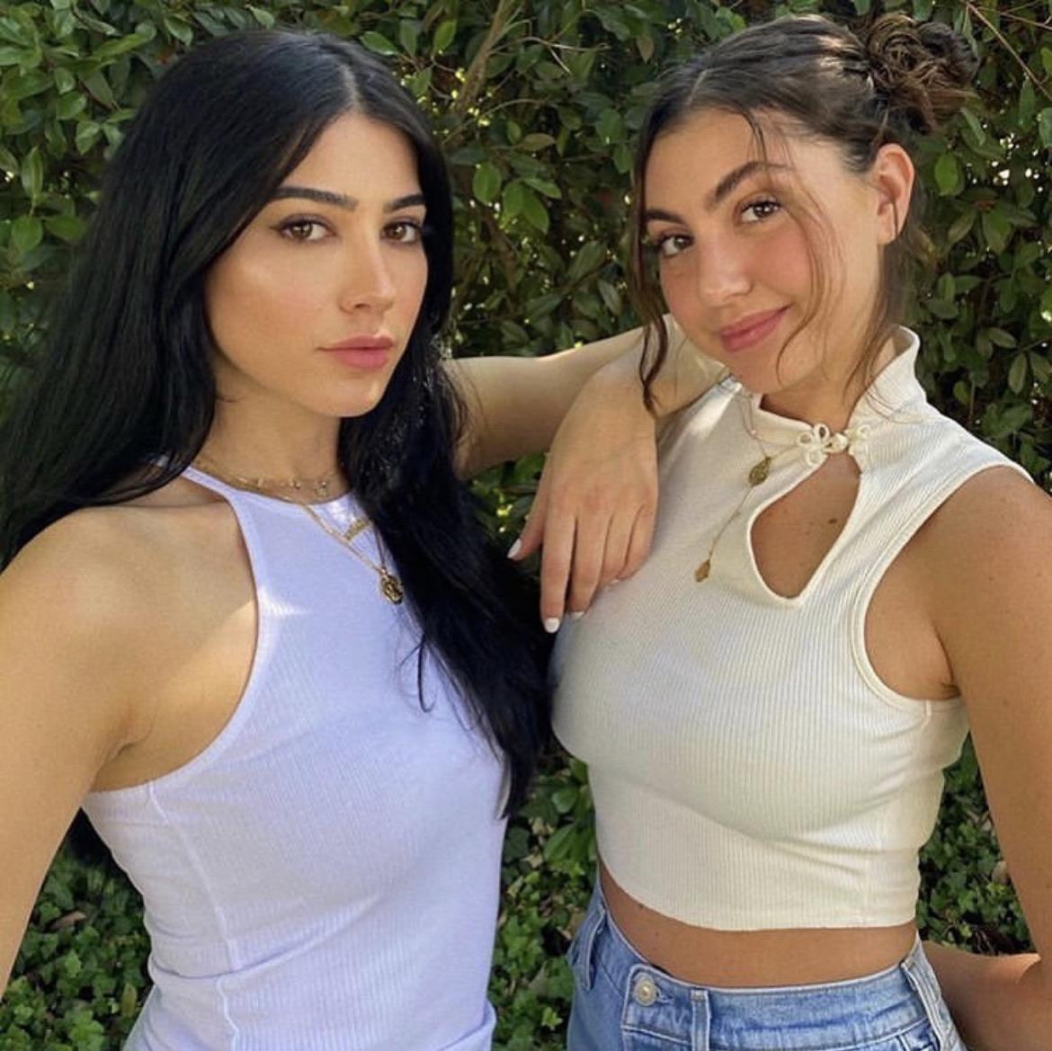 Which Sister You Using First Scrolller