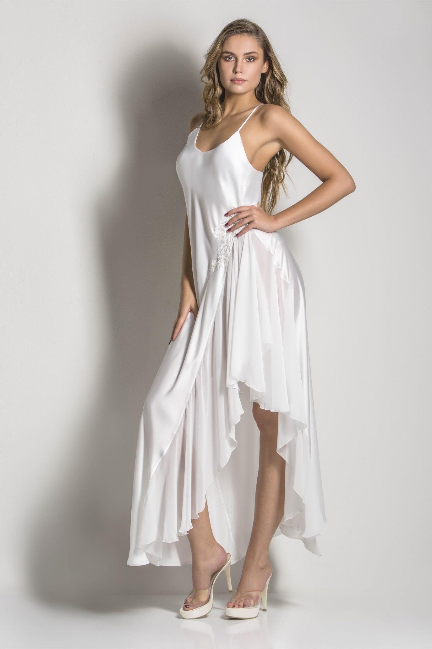 White Dream | Scrolller