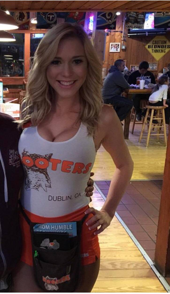 white girls with huge tatas 🤤 | Scrolller