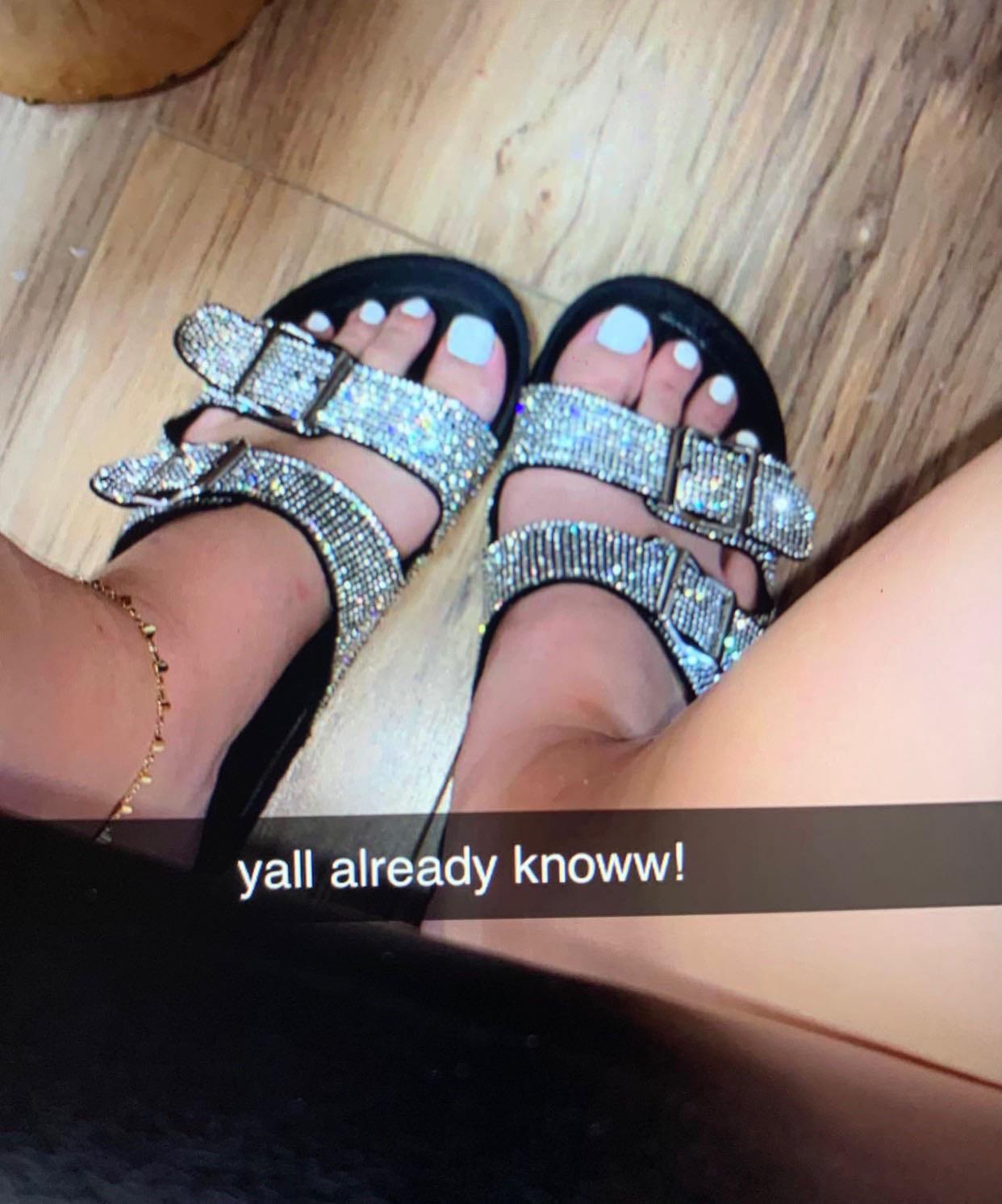 White toes | Scrolller