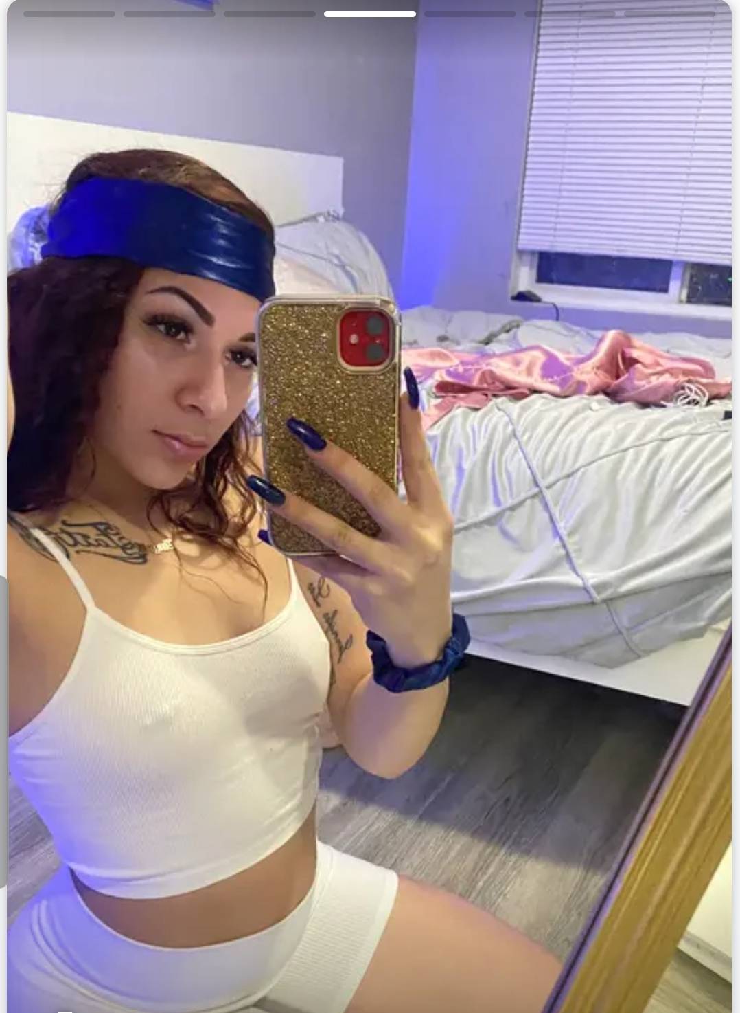 White top | Scrolller