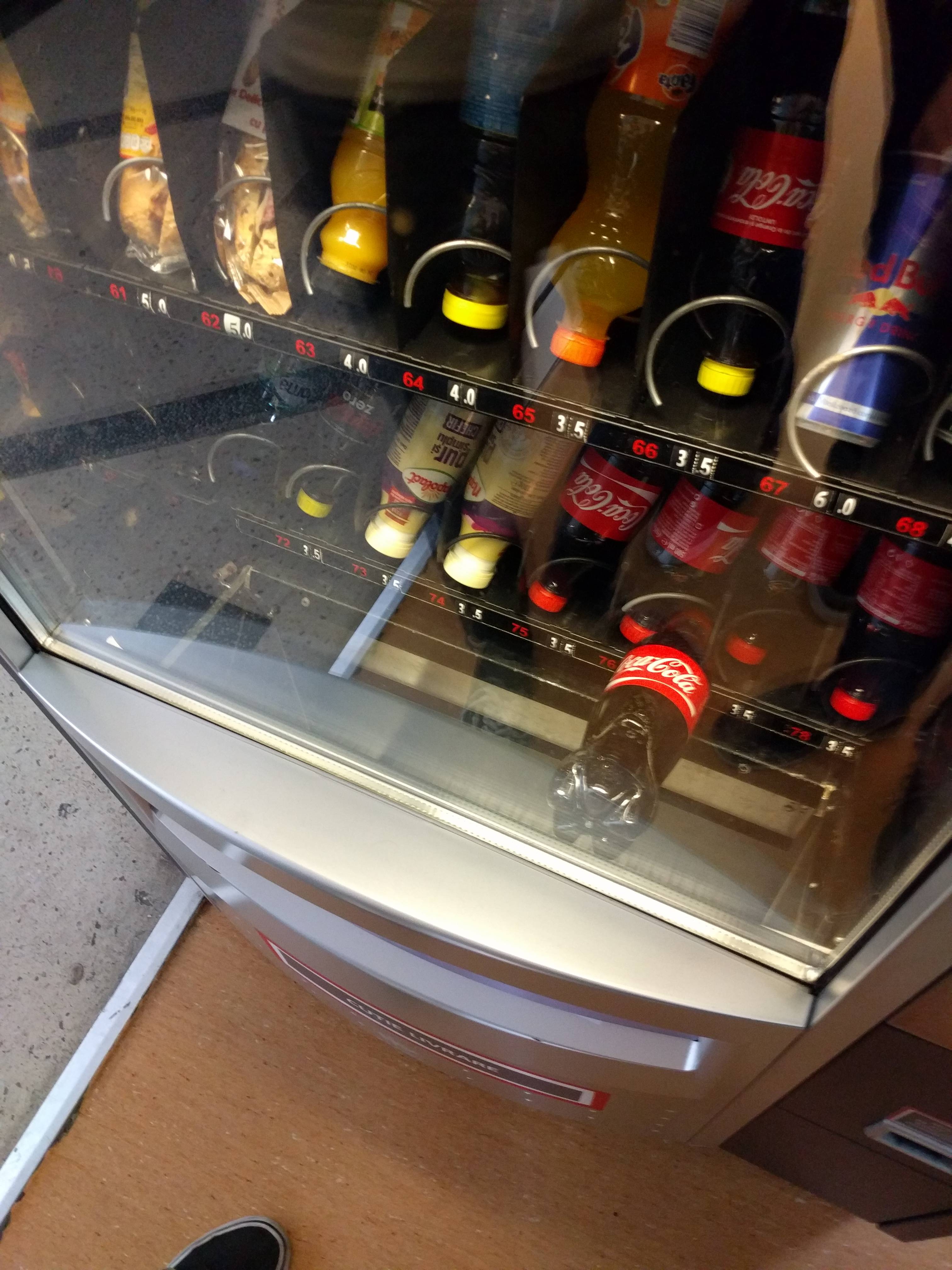 Who doesn't like vending machines? | Scrolller