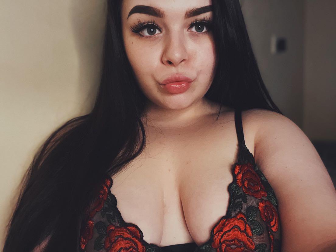 cute roses 🌹 | Scrolller