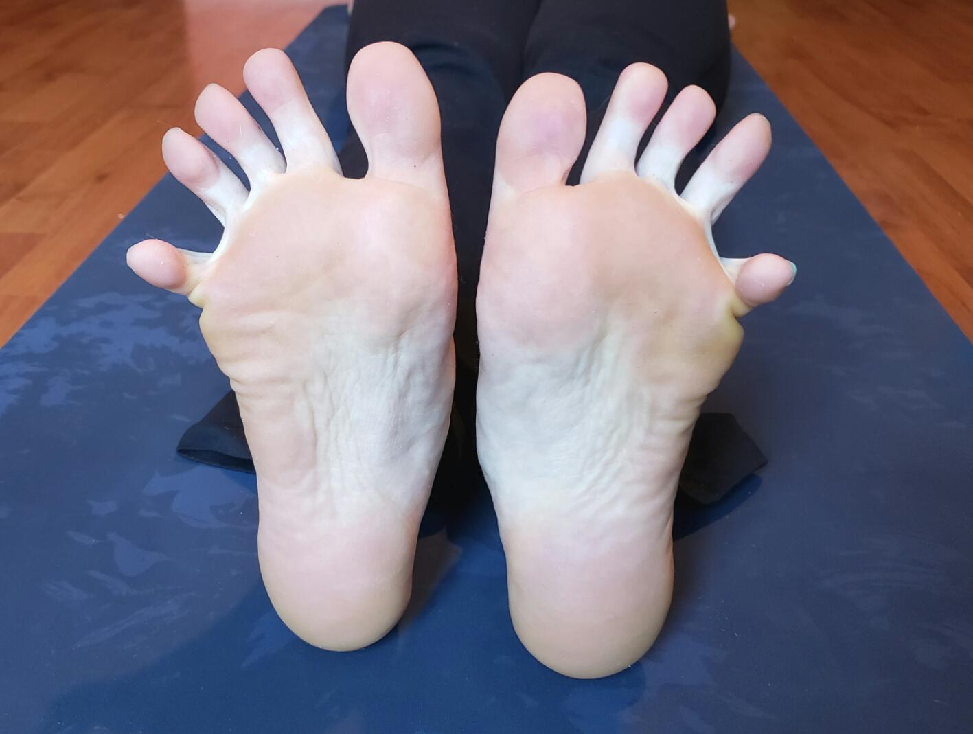 Who else loves a toe spread? 😘 | Scrolller