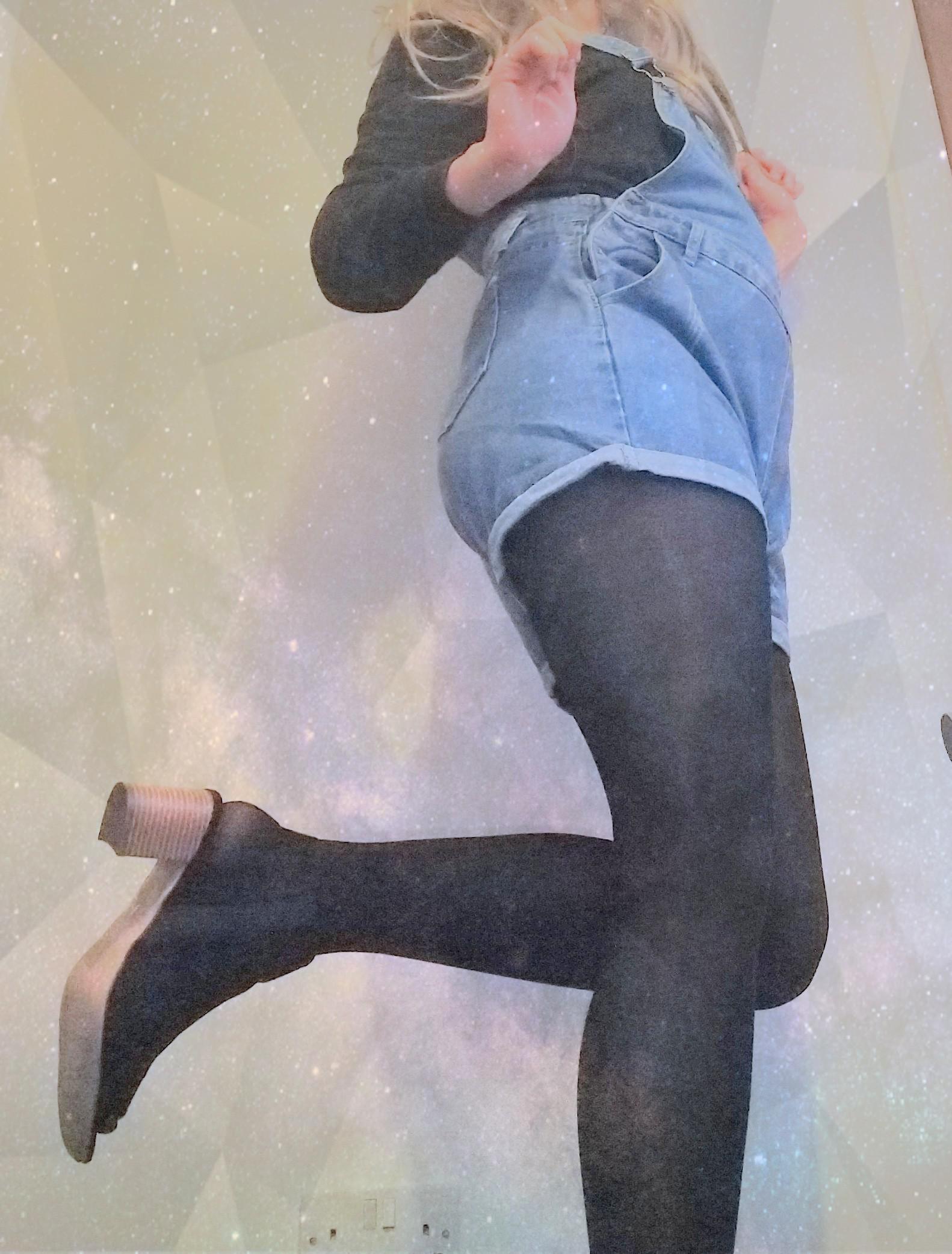 Who wants to go exploring? 🚀 | Scrolller