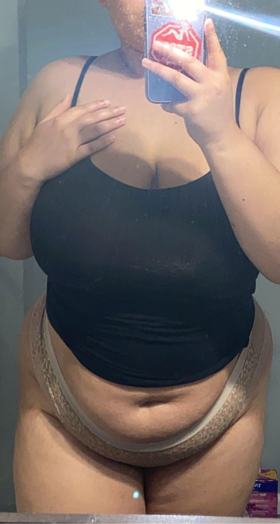 who wants to make me a momma?🖤 | Scrolller