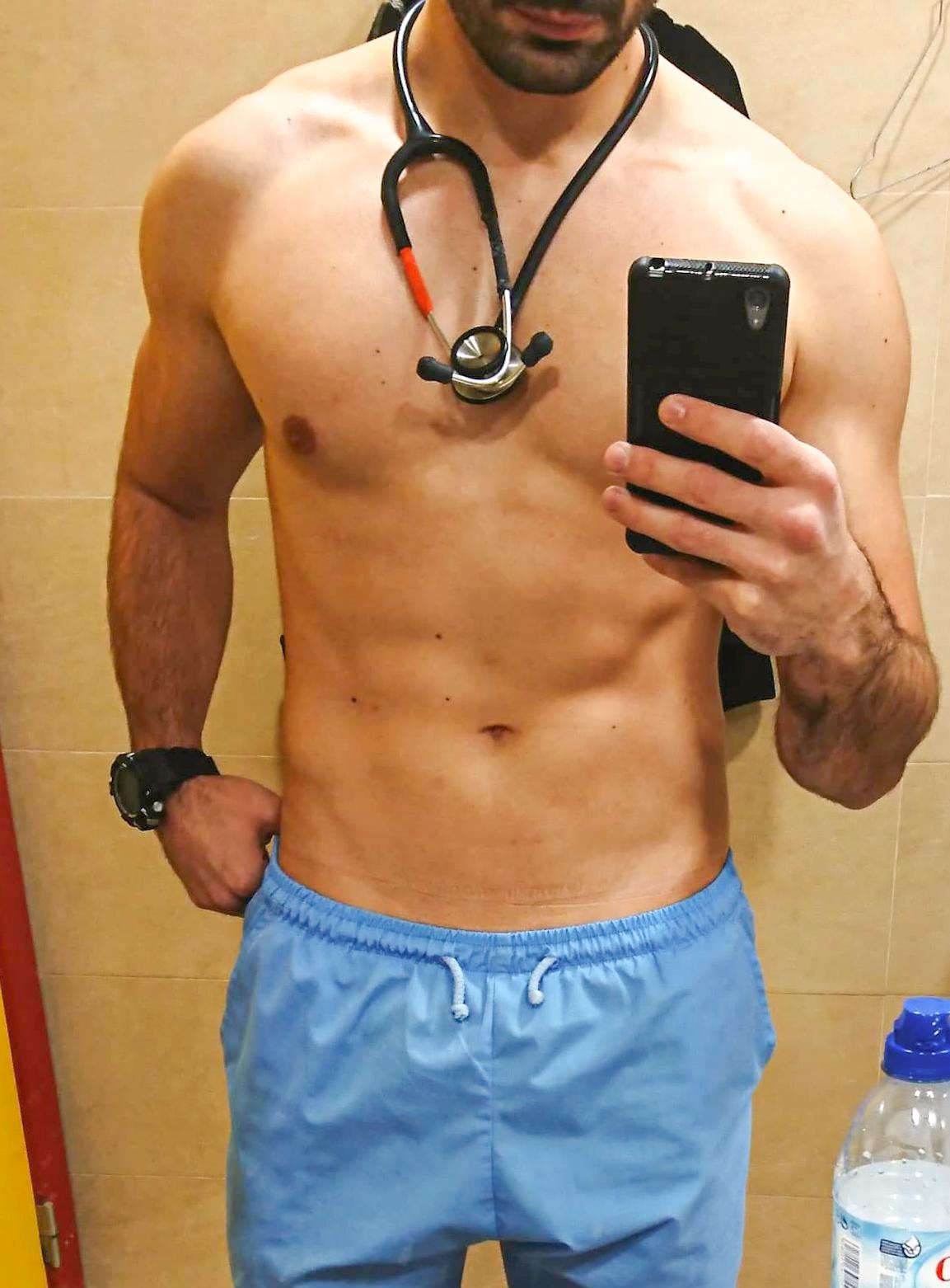 Who wants to play doctor? | Scrolller