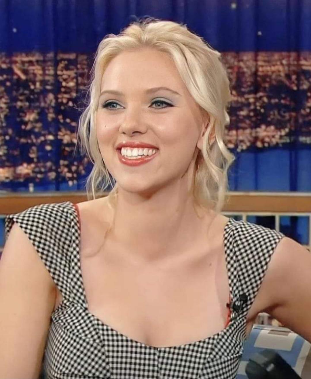 Whos Down For A Gangbang And To Tear Up Scarlett Johansons Holes And