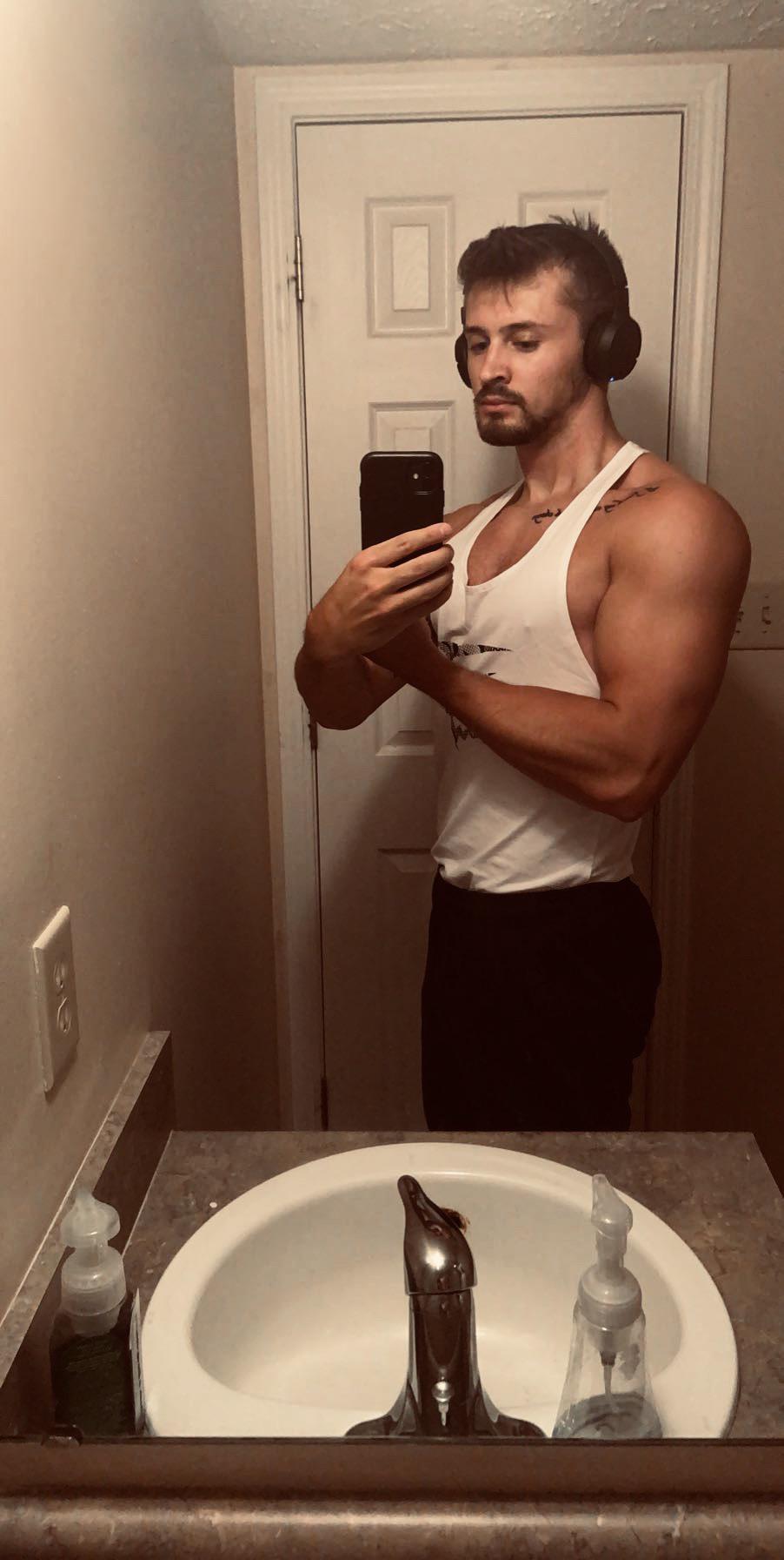 Why are the ladies on here so shy?😘 | Scrolller