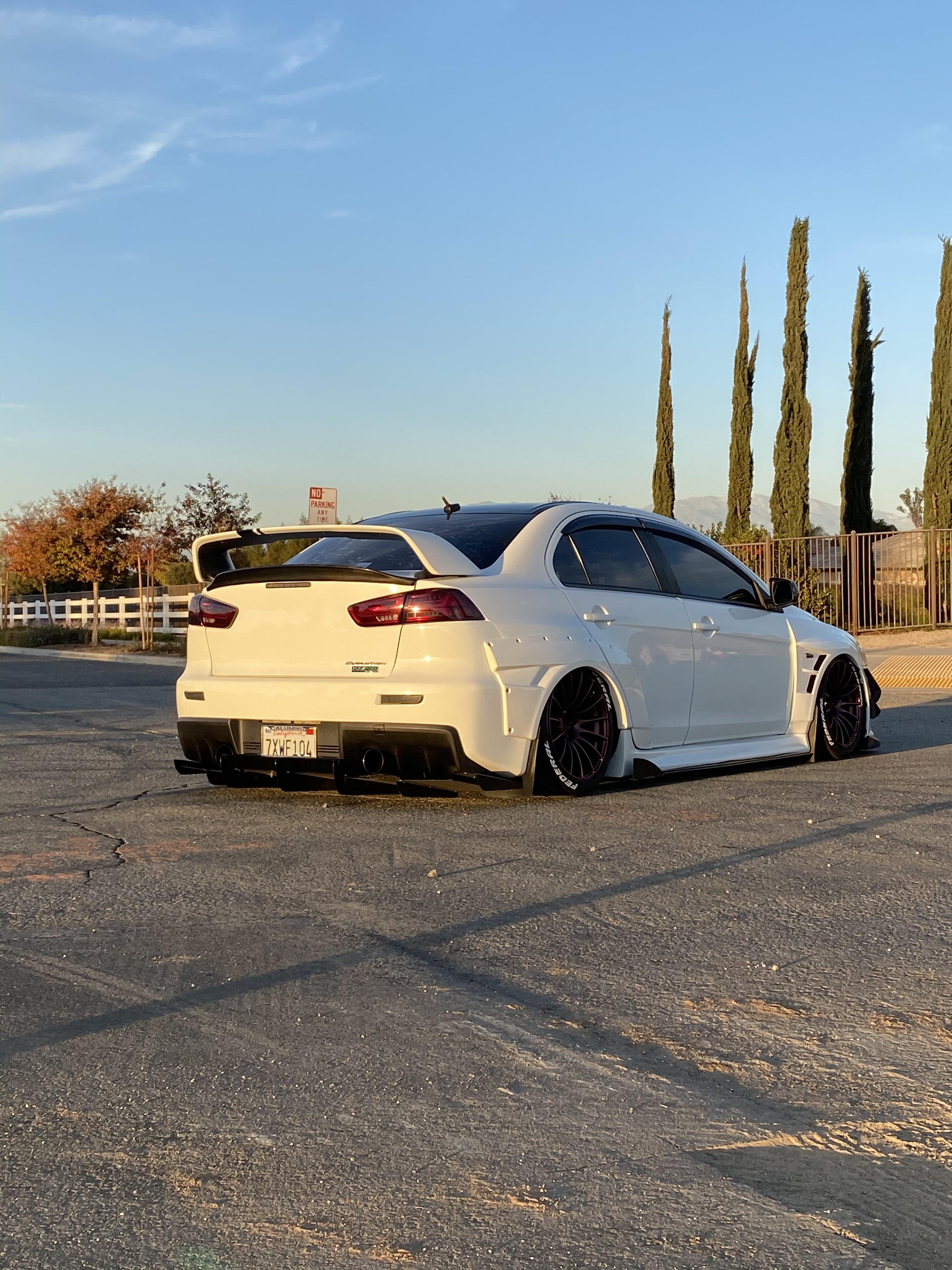 Wide body/bagged Evo X | Scrolller
