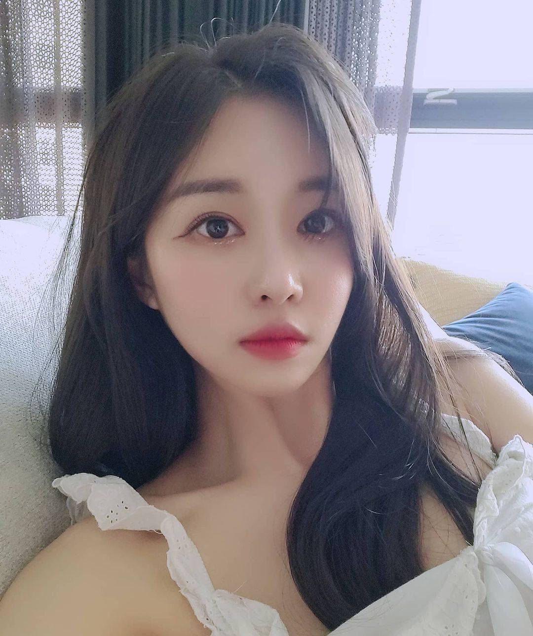 Wide eyed | Scrolller