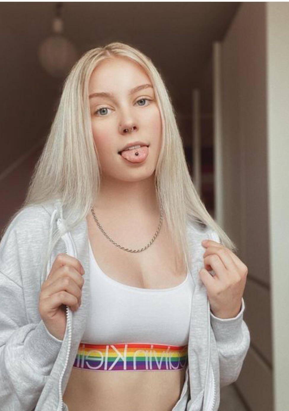 Wie findet ihr sie? | Scrolller