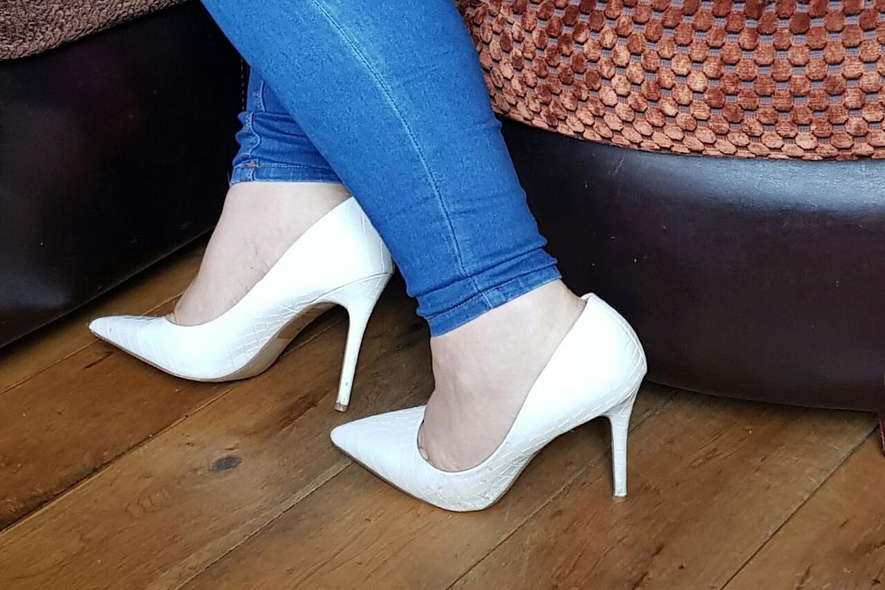 Wife always wears heels.... 👠😍 | Scrolller