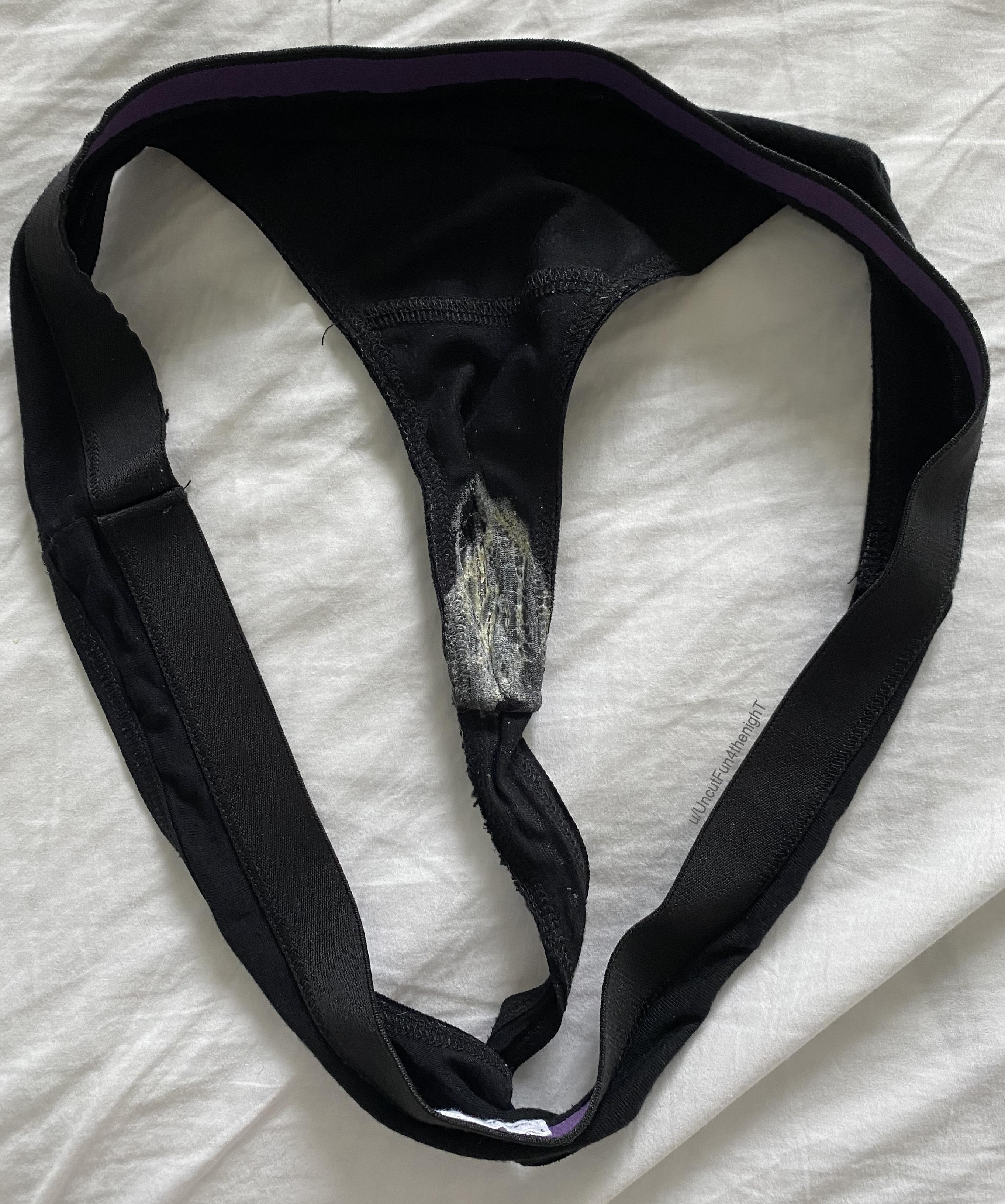 Wife leaving her pussy print on another pair! | Scrolller