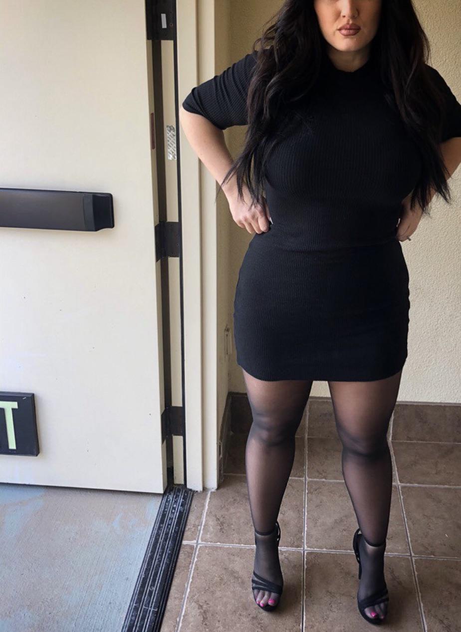 Wife looking for her first experience | Scrolller