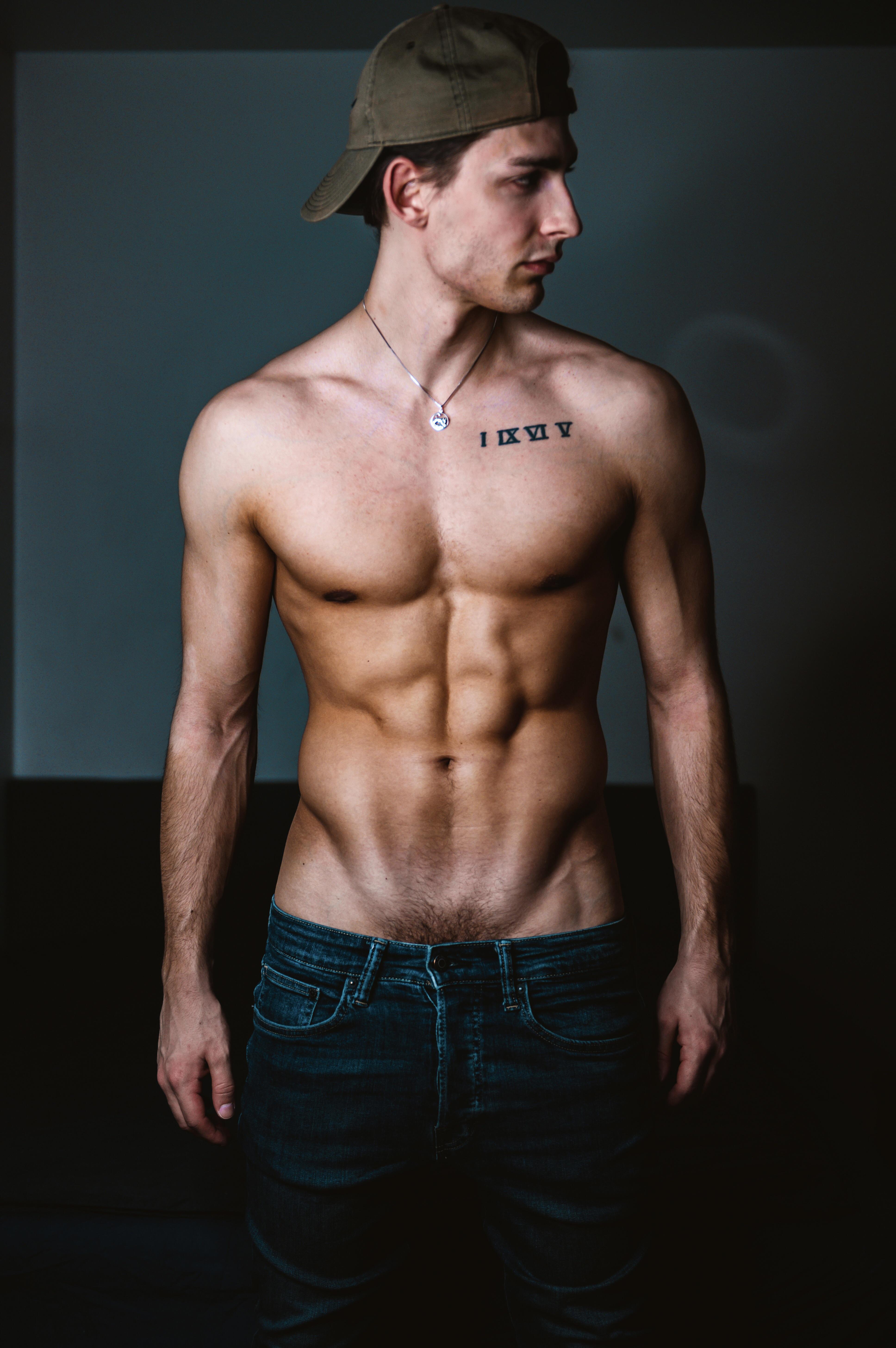 Will you unzip my pants for me? Something wants out😈🍆 | Scrolller