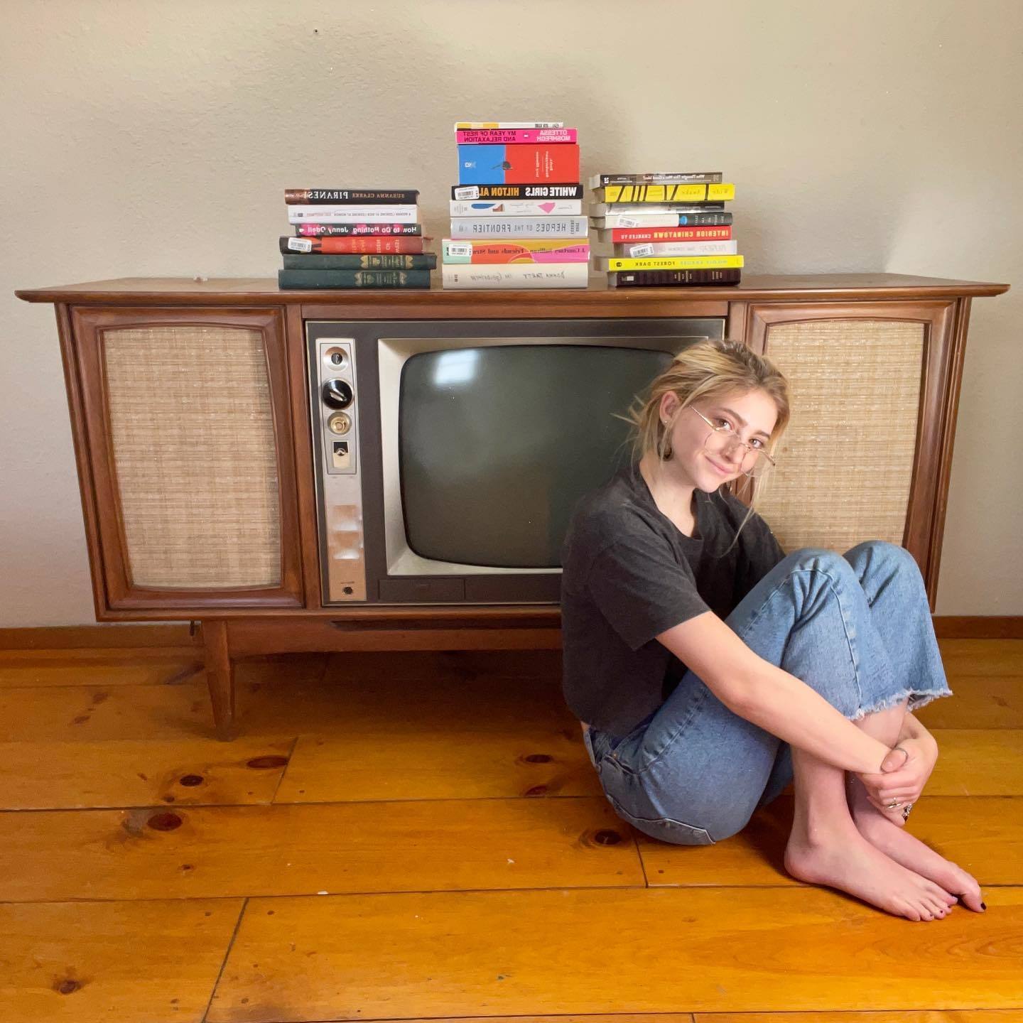 Willow Shields | Scrolller