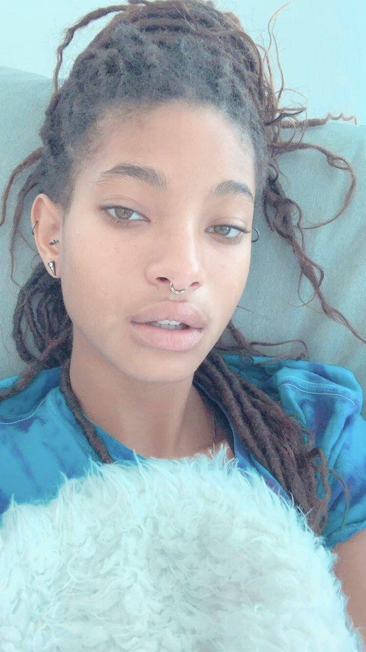 willow smith | Scrolller
