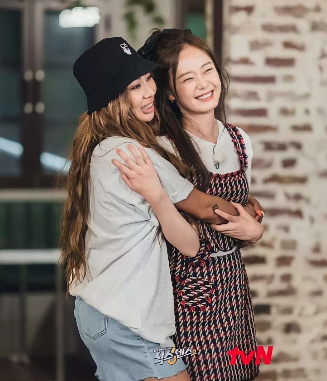 with jessi | Scrolller