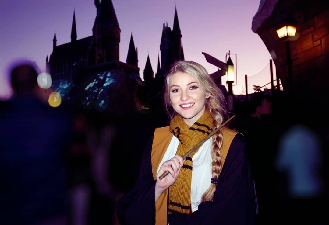 Wizard Lex | Scrolller