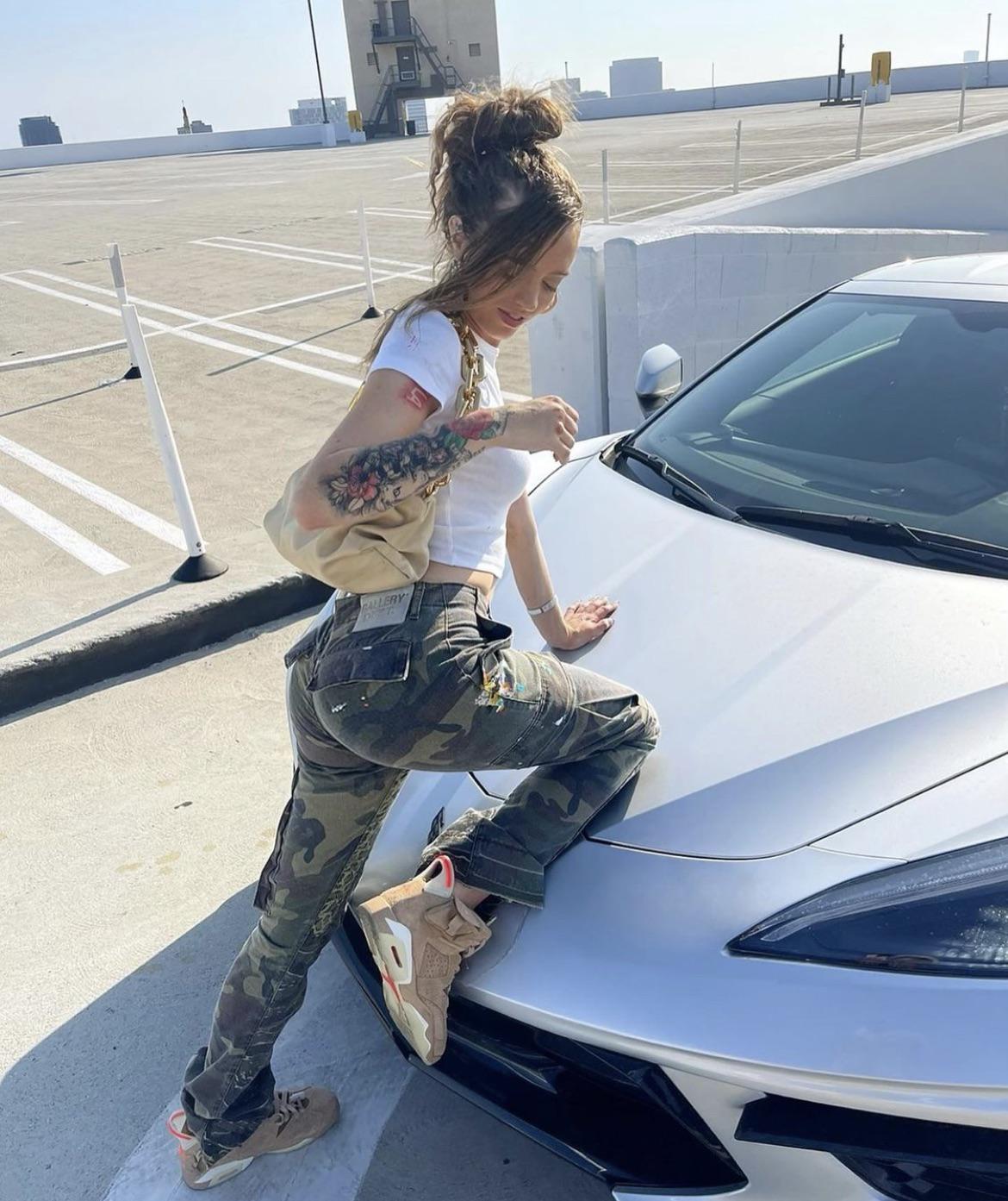 Woah Vicky | Scrolller