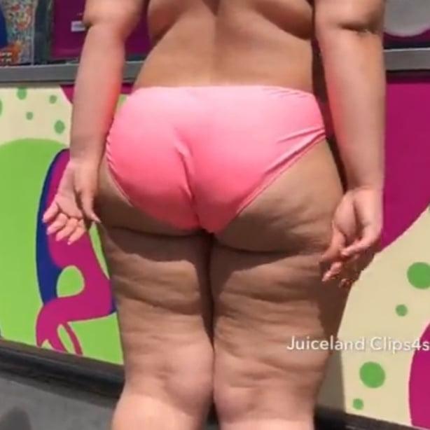 Woman With Cellulite Thighs | Scrolller