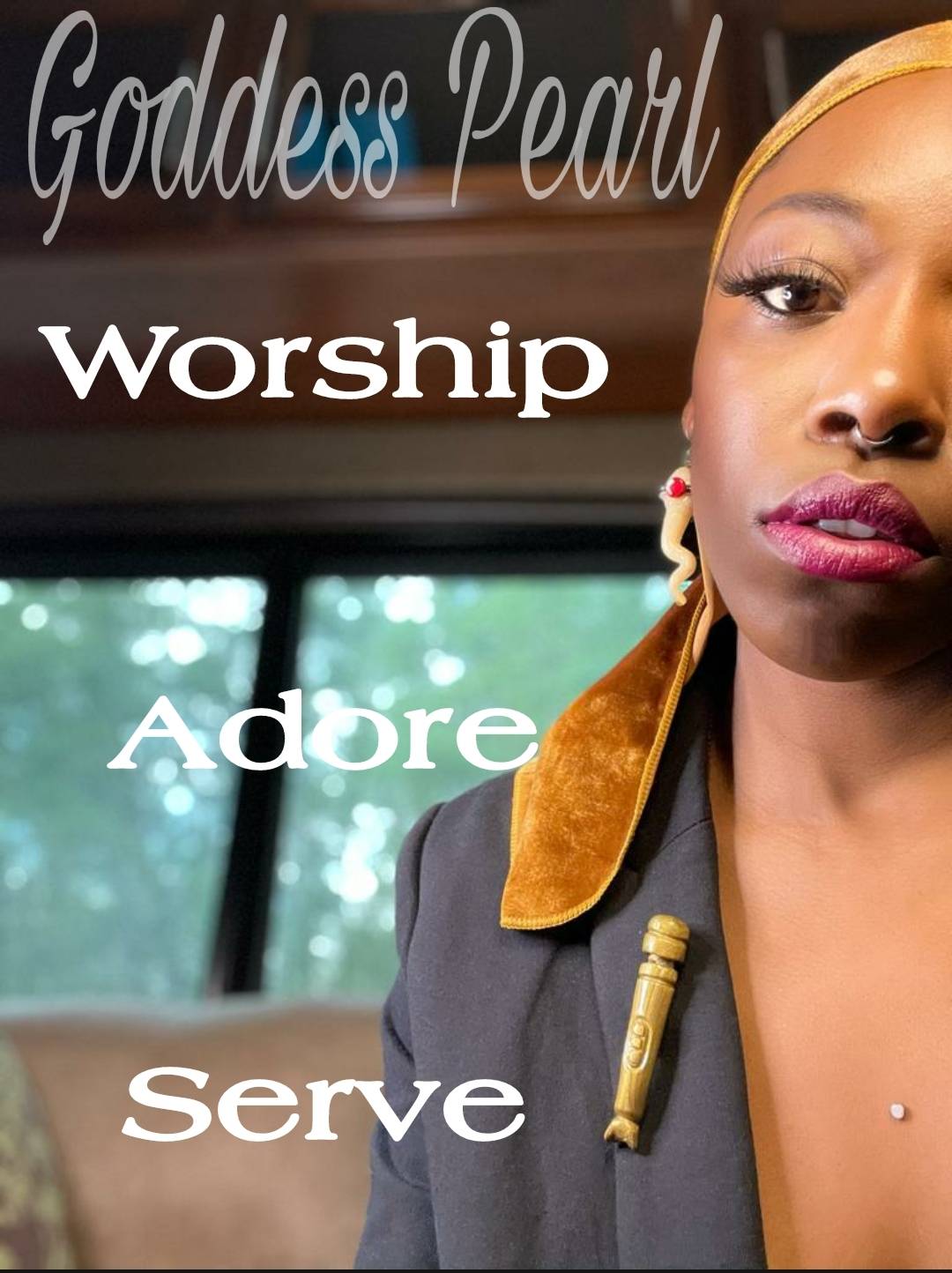 Worship your goddess | Scrolller