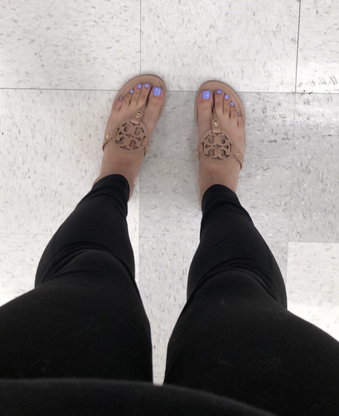 Worship your Goddesses send Tribute to be noticed | Scrolller