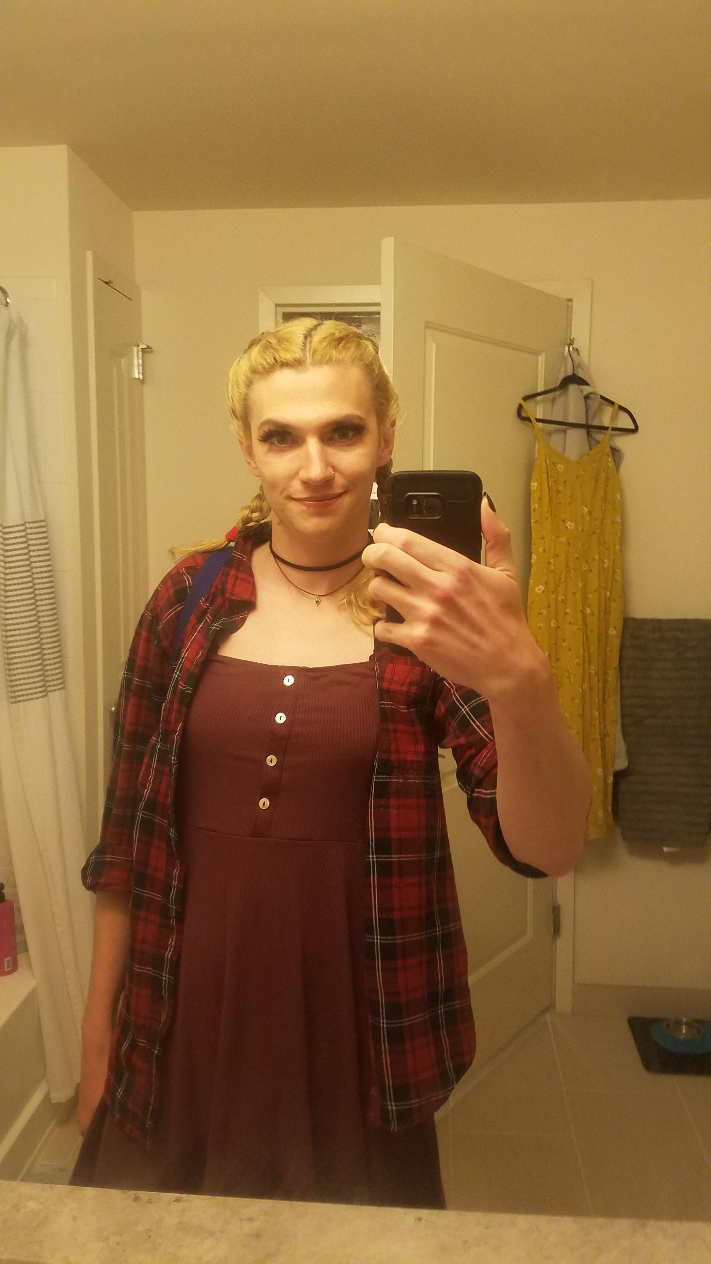 I need an owner to completely corrupt me | Scrolller