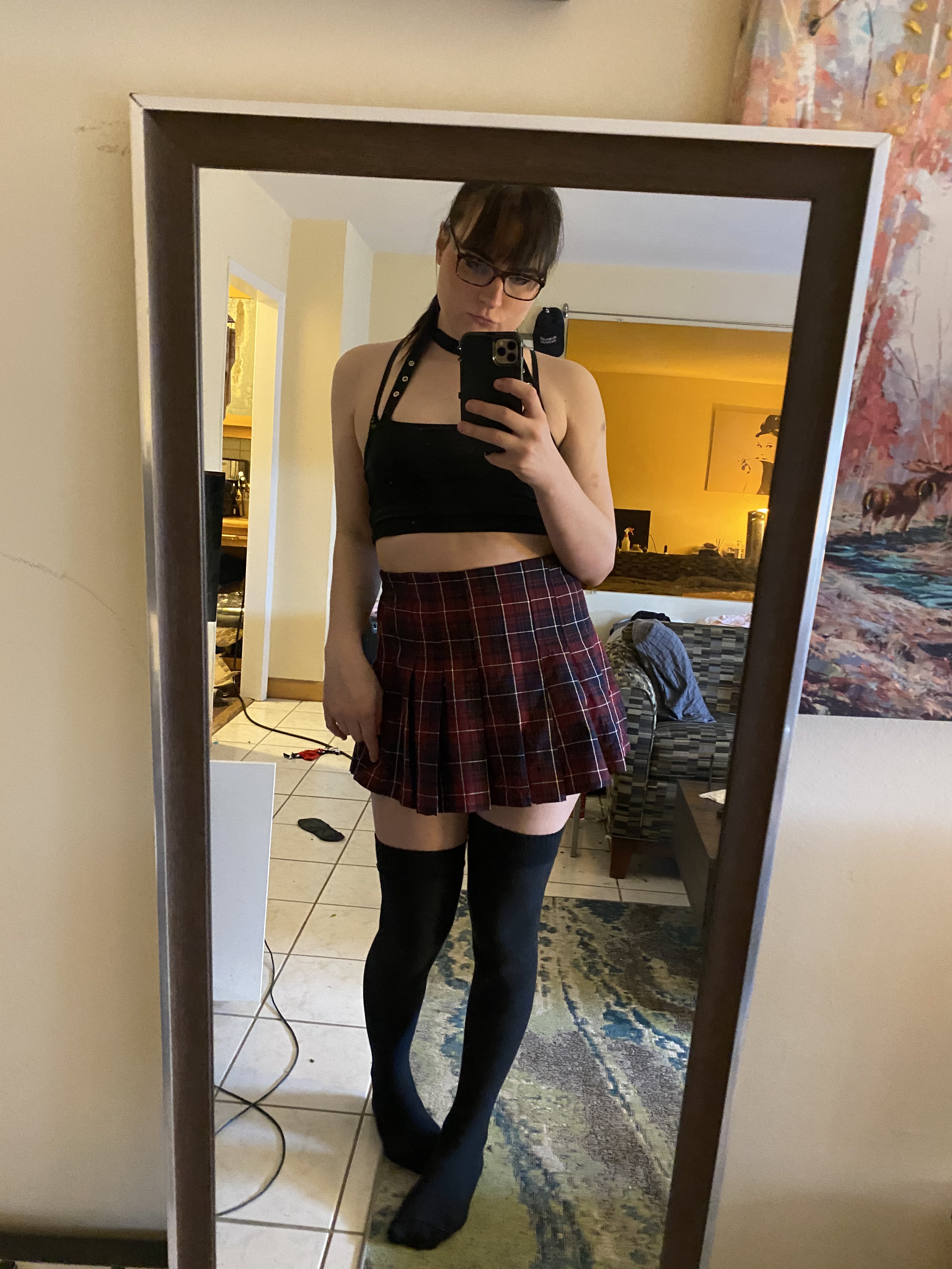 I'm a tiny trap... | Scrolller