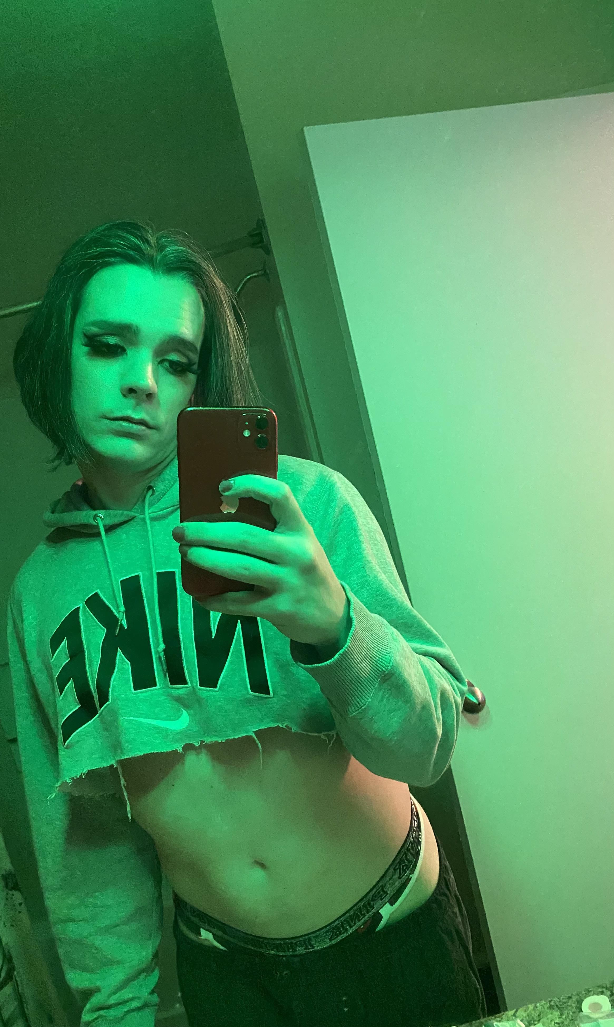 Would you take a girl like me home? | Scrolller