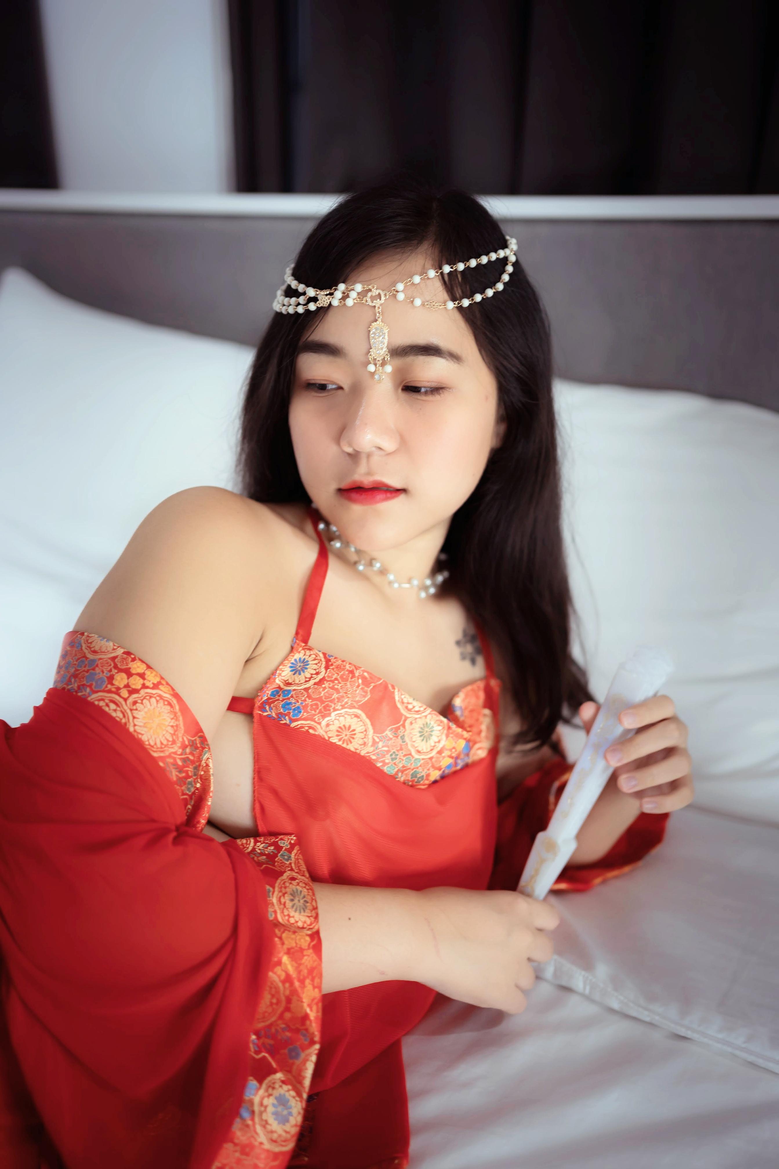 Wu Zetian in the bedroom 😈 | Scrolller