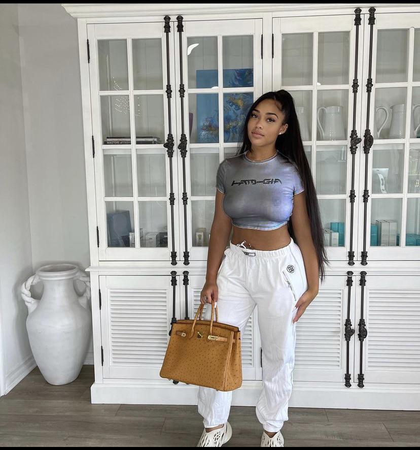 X-ray vision | Scrolller