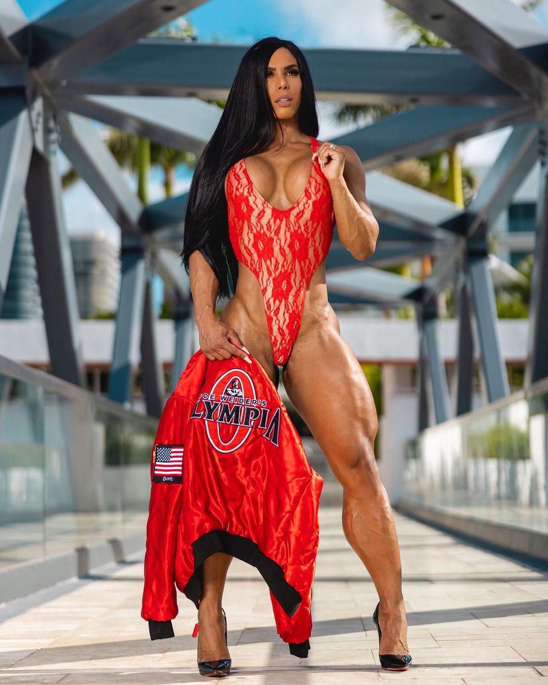 Yarishna Nicole Ayala Scrolller