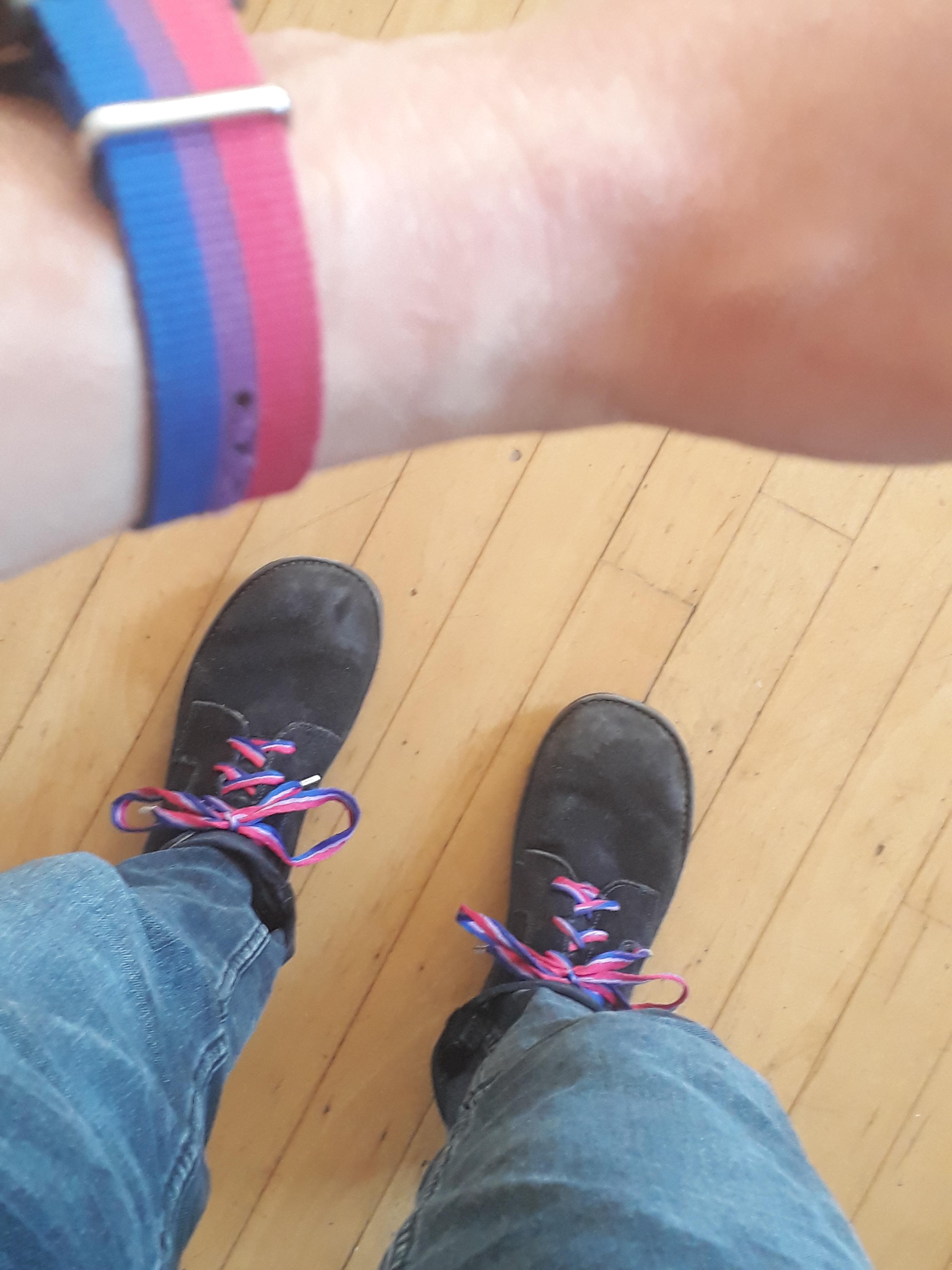 Yes I'm bi, why do you ask? | Scrolller