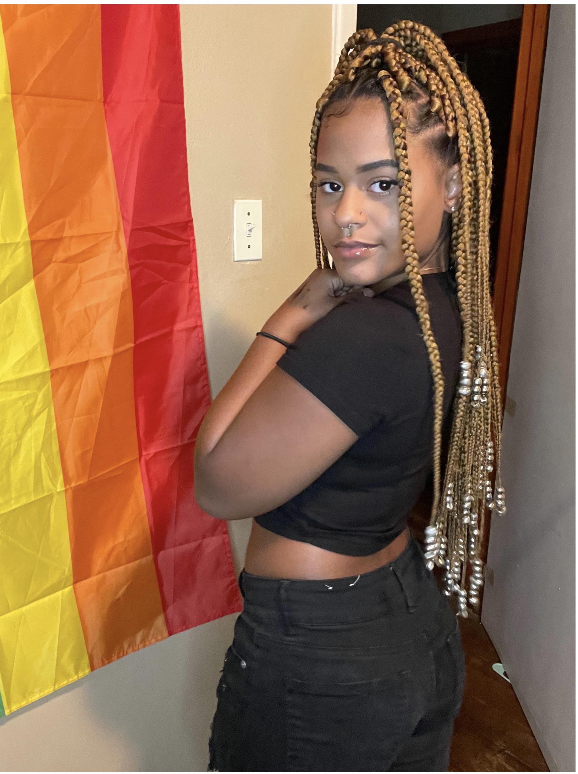 yes or no? 20F | Scrolller