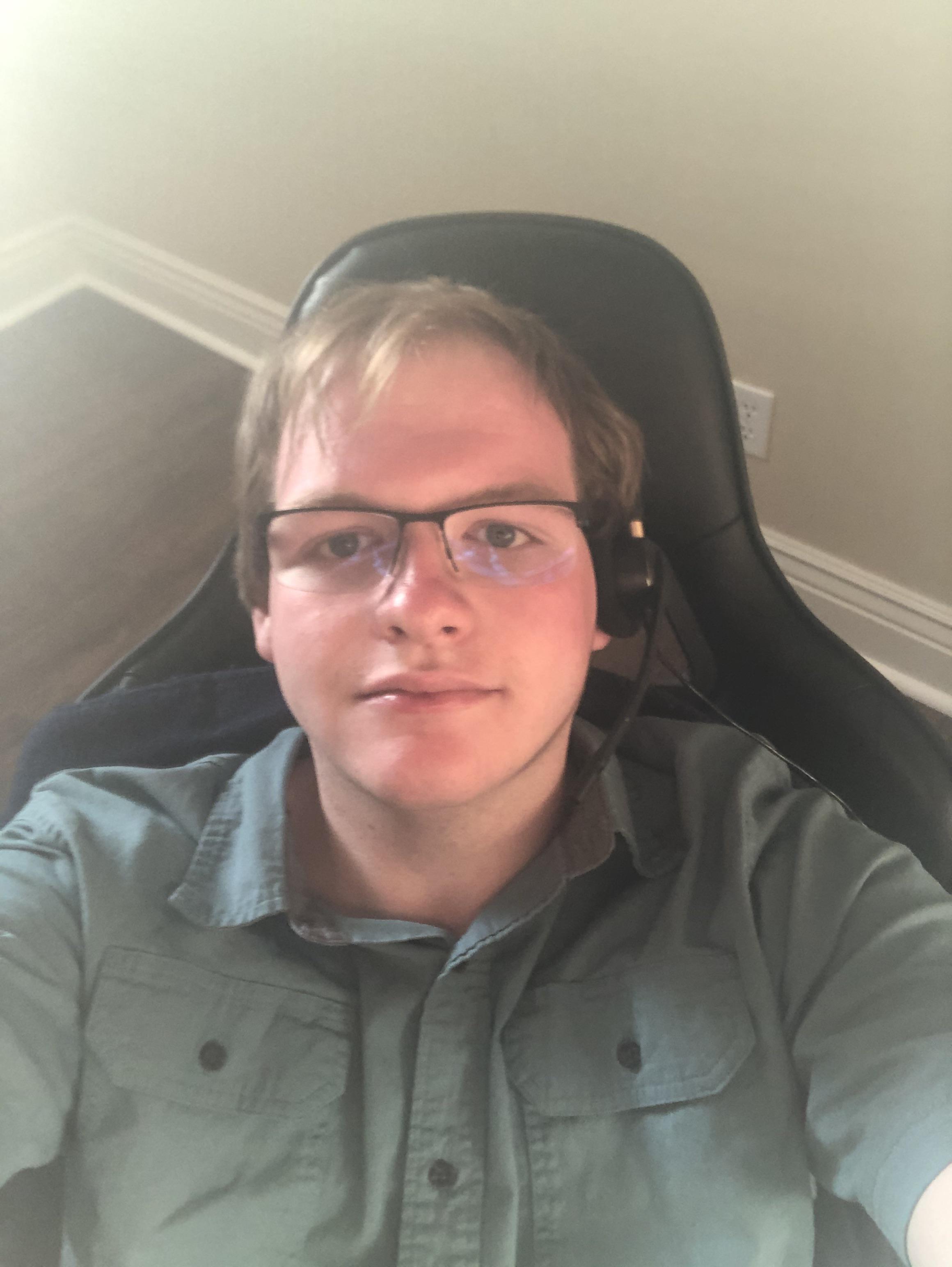 Yet another quarantine selfie | Scrolller