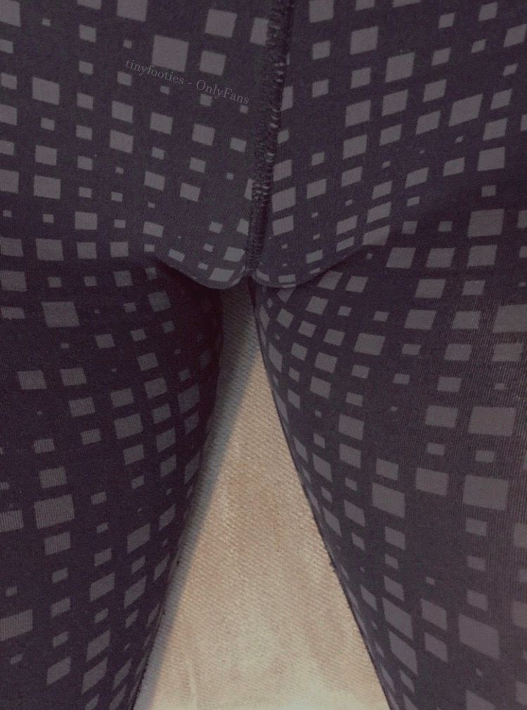 Yoga pants are fire! | Scrolller