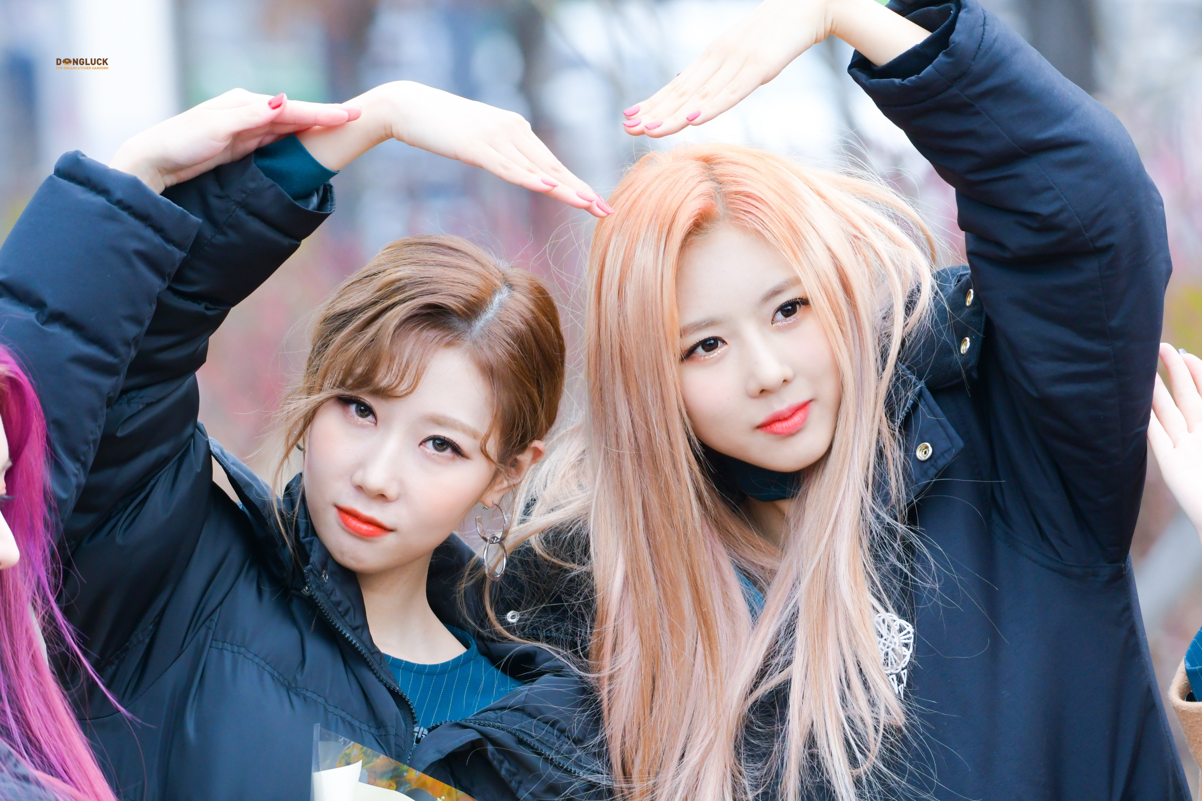 Yoohyeon and Handong Heart | Scrolller